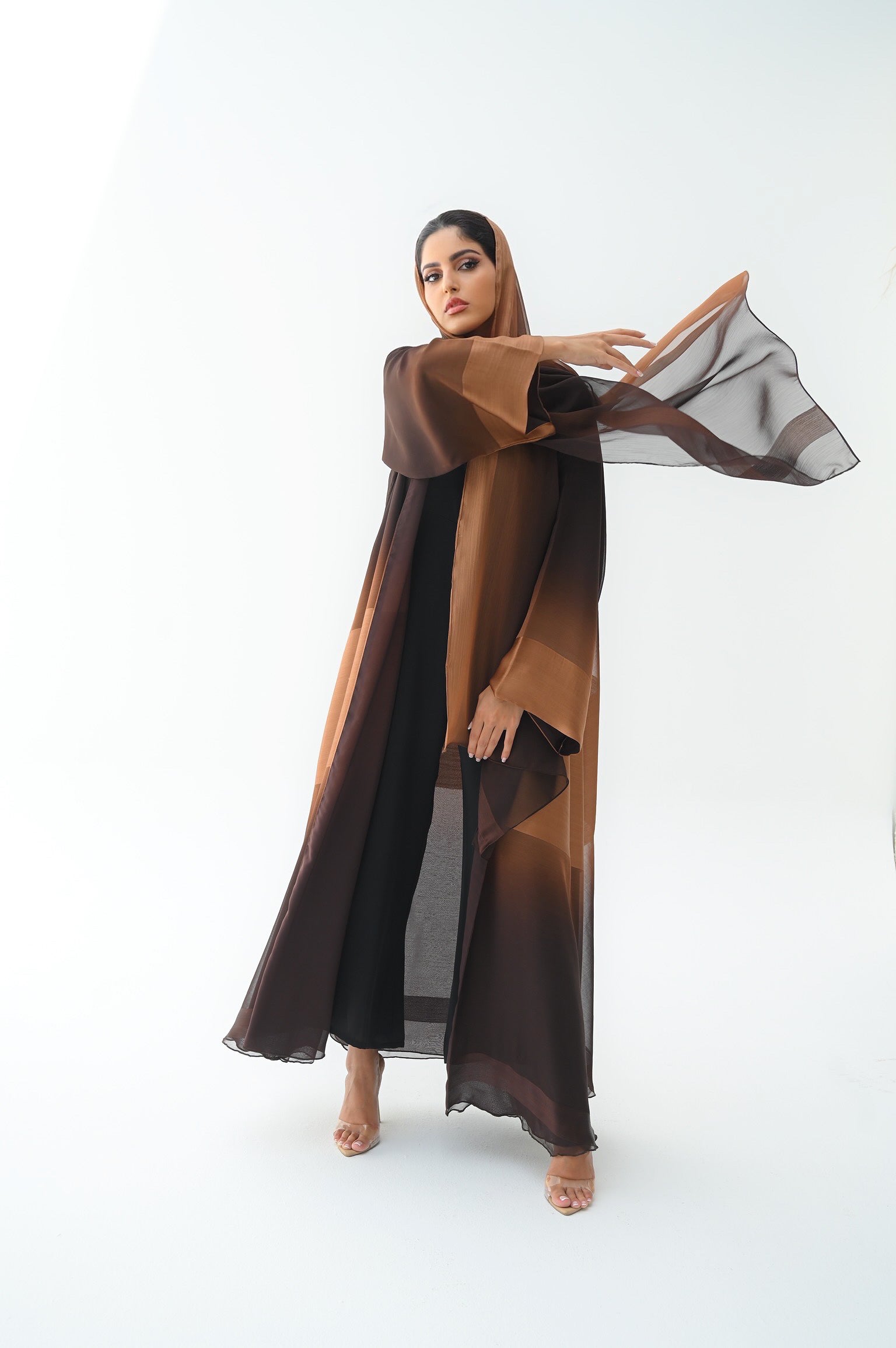 SHINY COLORS – RAV ABAYA