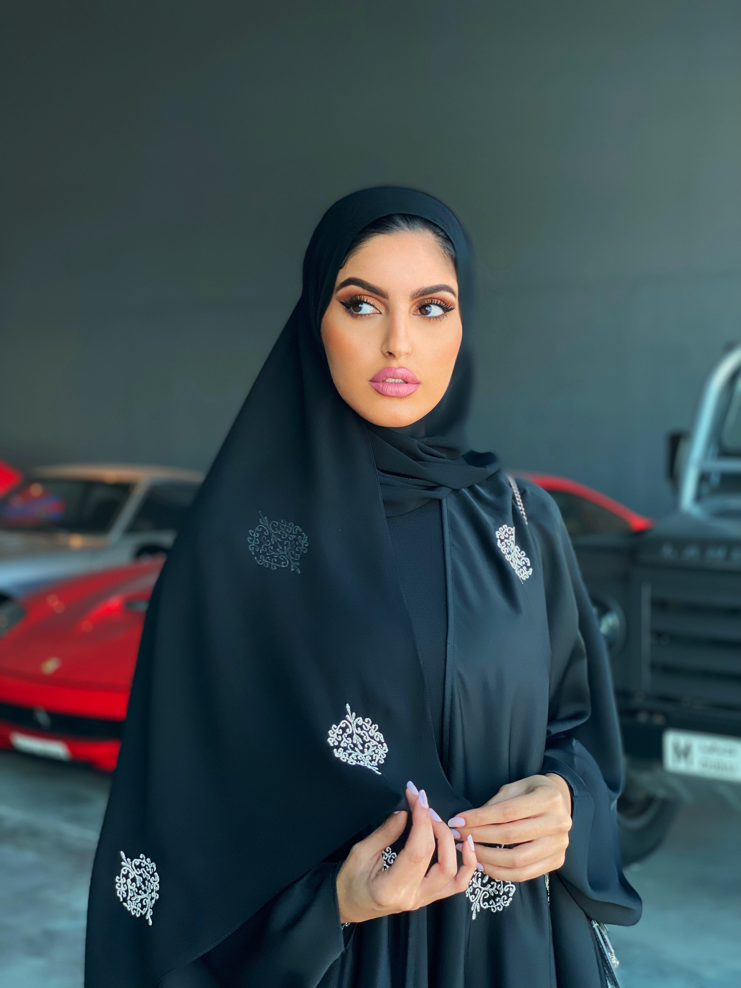 Everyday Elegance - RAV ABAYA's Daily Abaya Collection